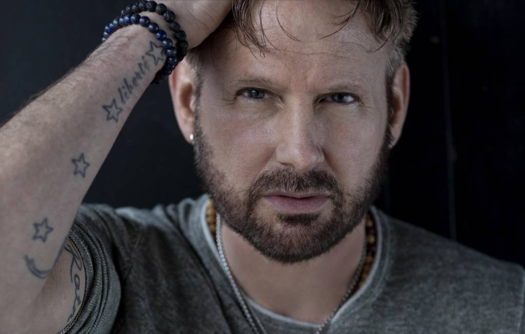 Corey Hart intronisé au Panthéon de la musique canadienne - Paroles ...