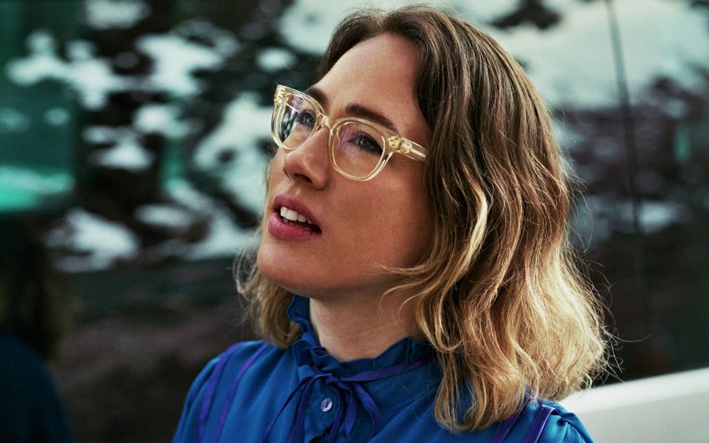 Carly Paradis: Making epic music of the human condition - SOCAN Words ...