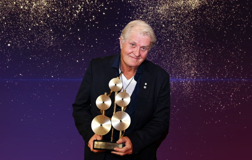 Video: Tom Cochrane - Songwriting is Therapy - SOCAN Words and Music